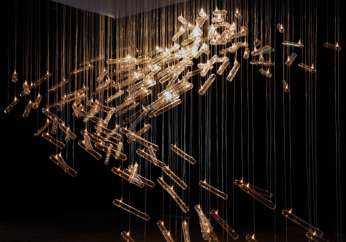 Werken van Studio Drift - Mister Motley