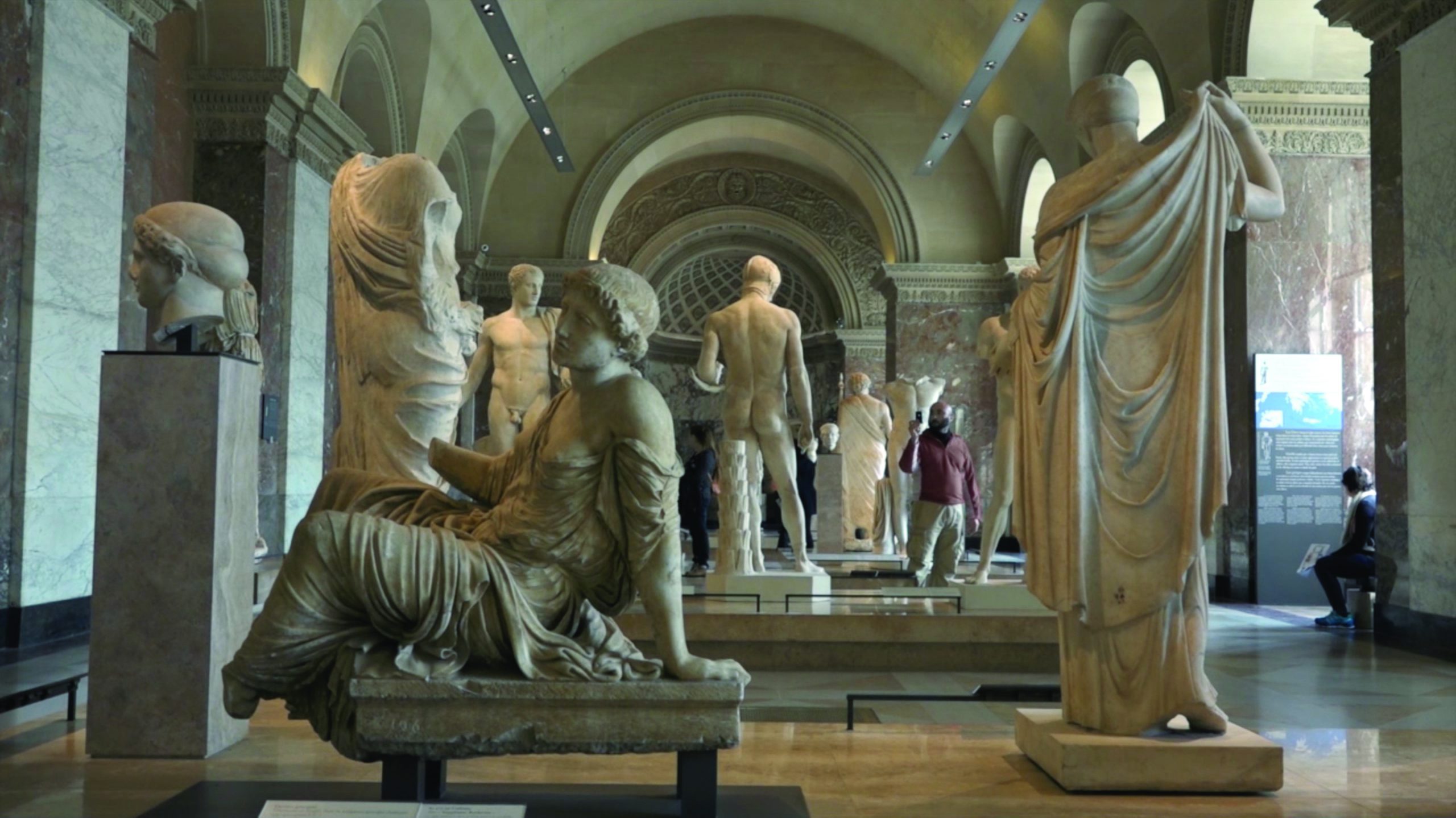 Luca Asta, Rietveld - Mister Motley