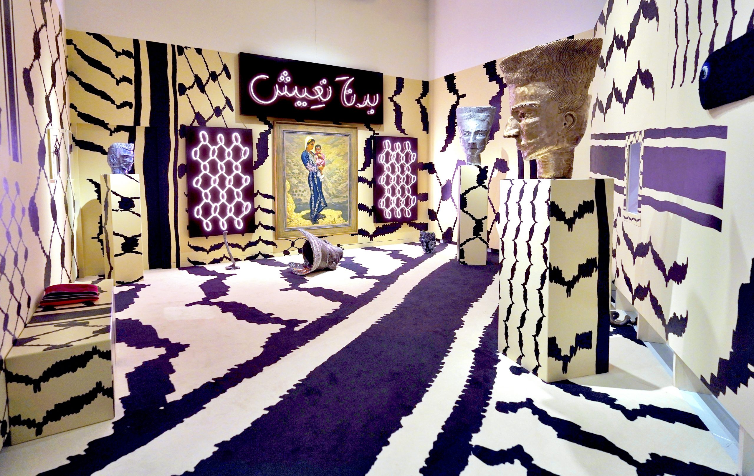 DE WINTER IS LANG: Susan Khalil Yusef - Mister Motley