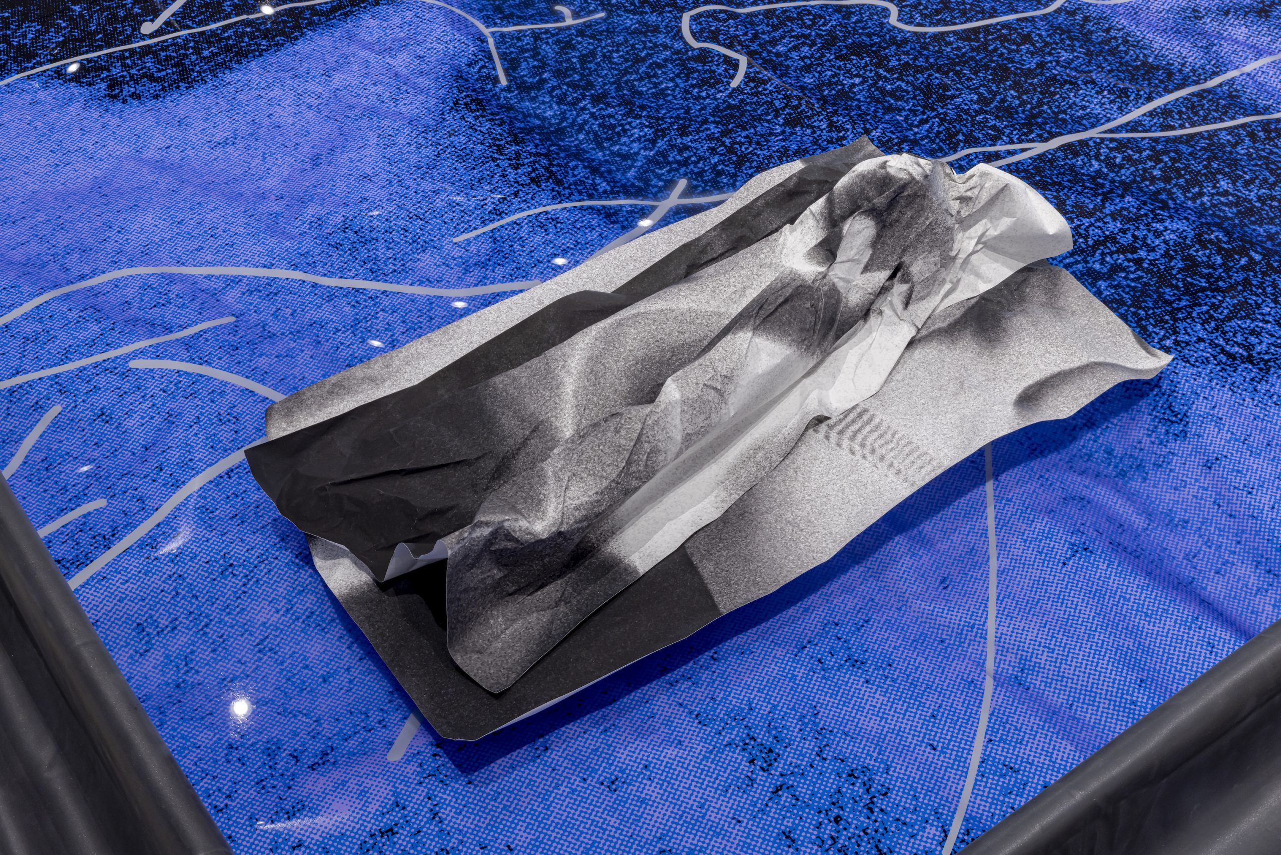 KUNST IS LANG: Aimée Zito Lema - Mister Motley