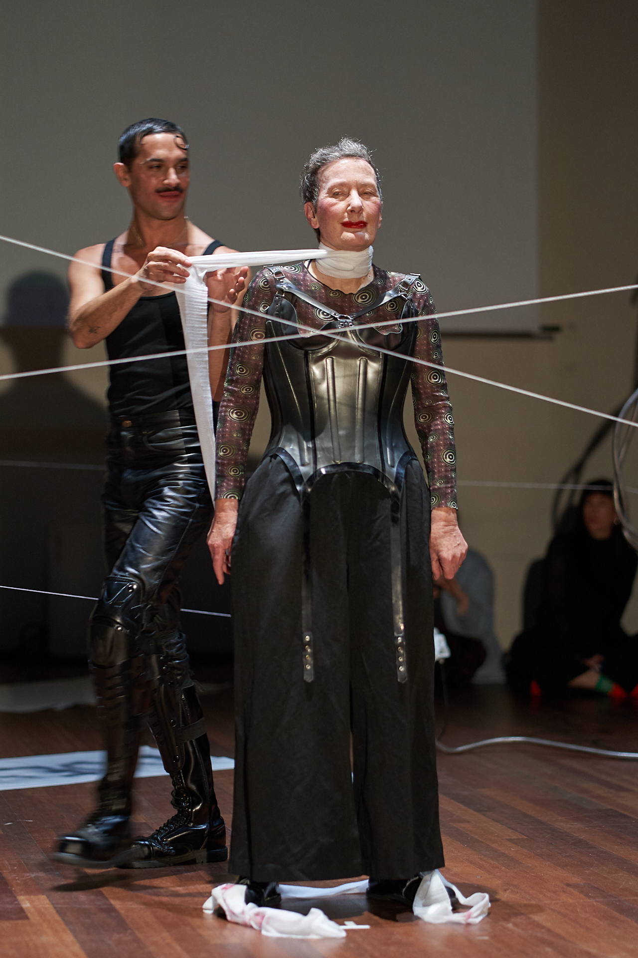 Passing the Fire – hoe kunst zich verplaatst tussen lichamen en ...